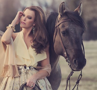 Laura Turner 2013 Interview at Musical Discoveries